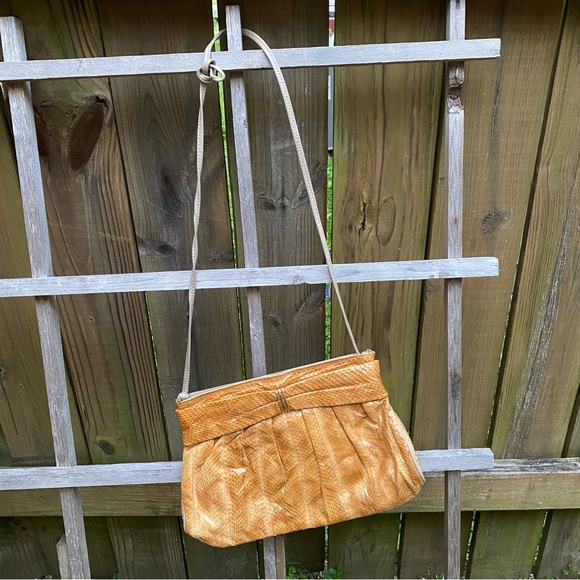 J.Renee | Bags | Vintage J Rene Renee Tan Snakeskin Pop Out Clutch ...